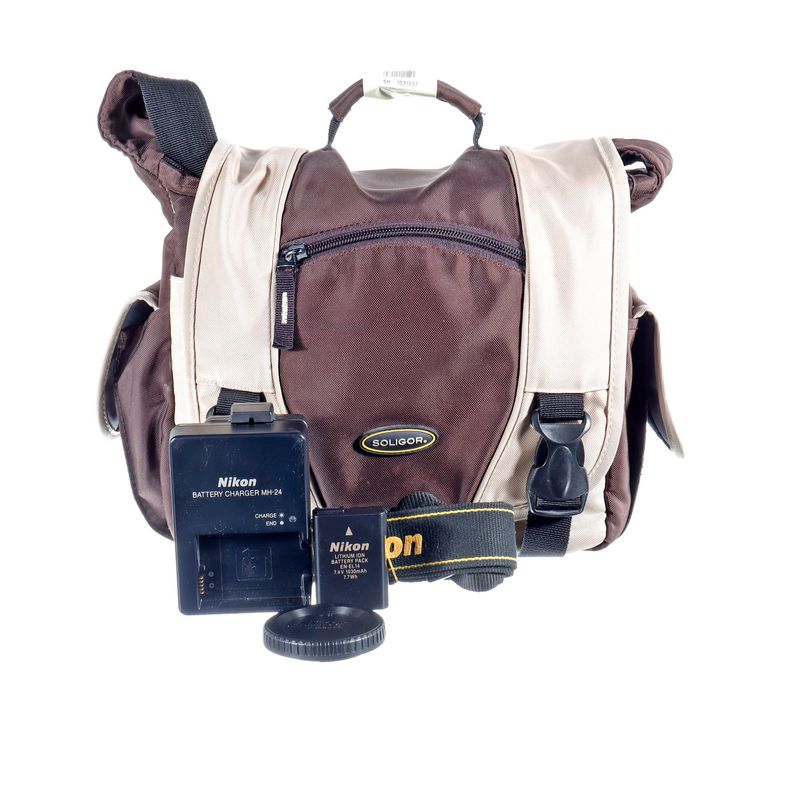 Nikon D5100 - Body SH-1031037 - F64.ro