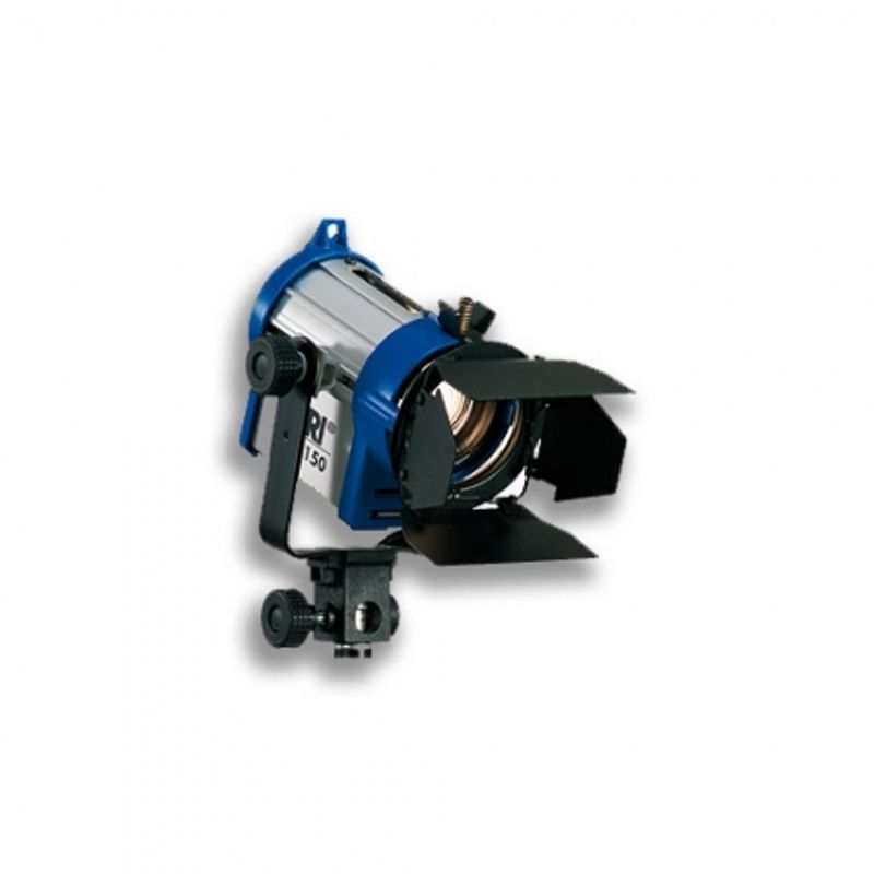 ARRI 150W Tungsten Fresnel - F64.ro